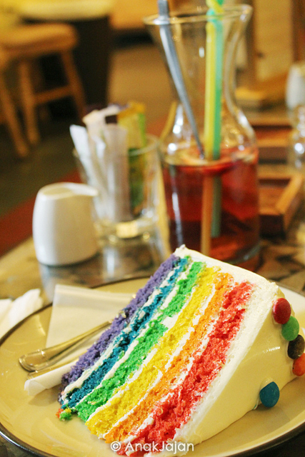 Red Velvet & Rainbow Cakes at Jakarta Part 3 | ANAKJAJAN.COM