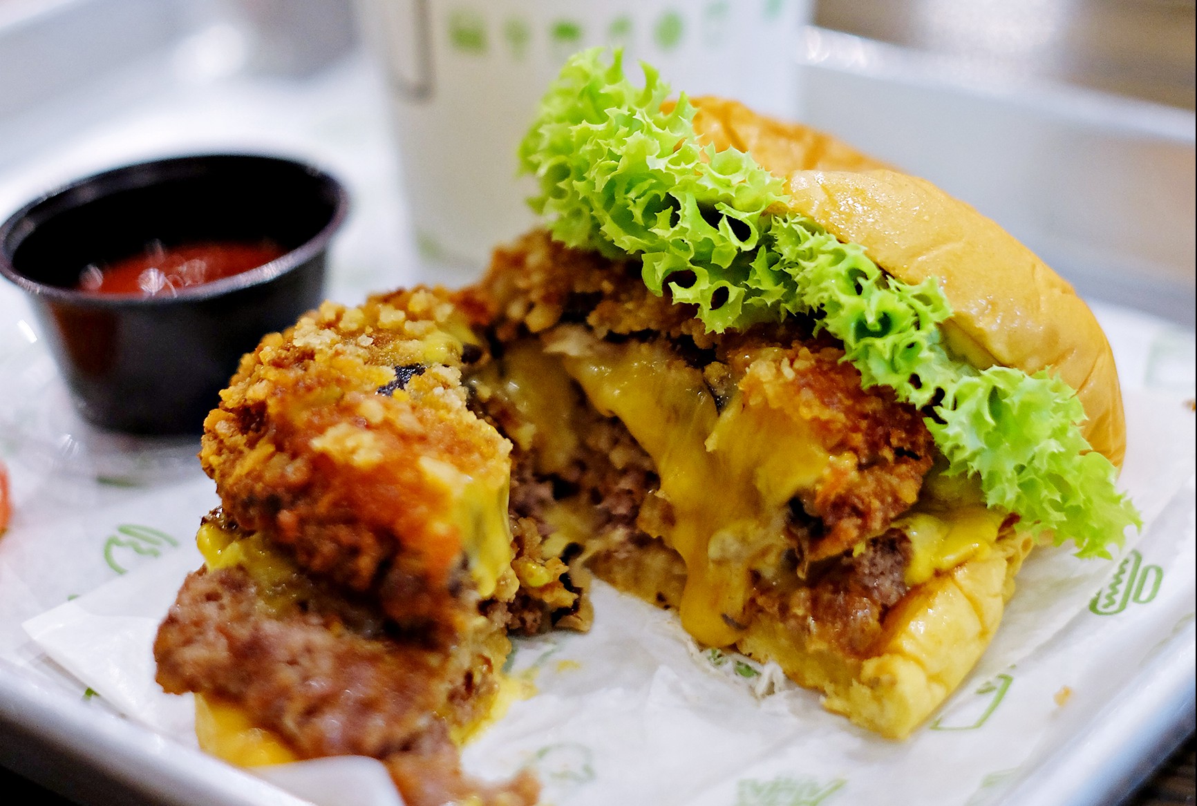 SHAKE SHACK BURGER – The Dubai Mall | ANAKJAJAN.COM