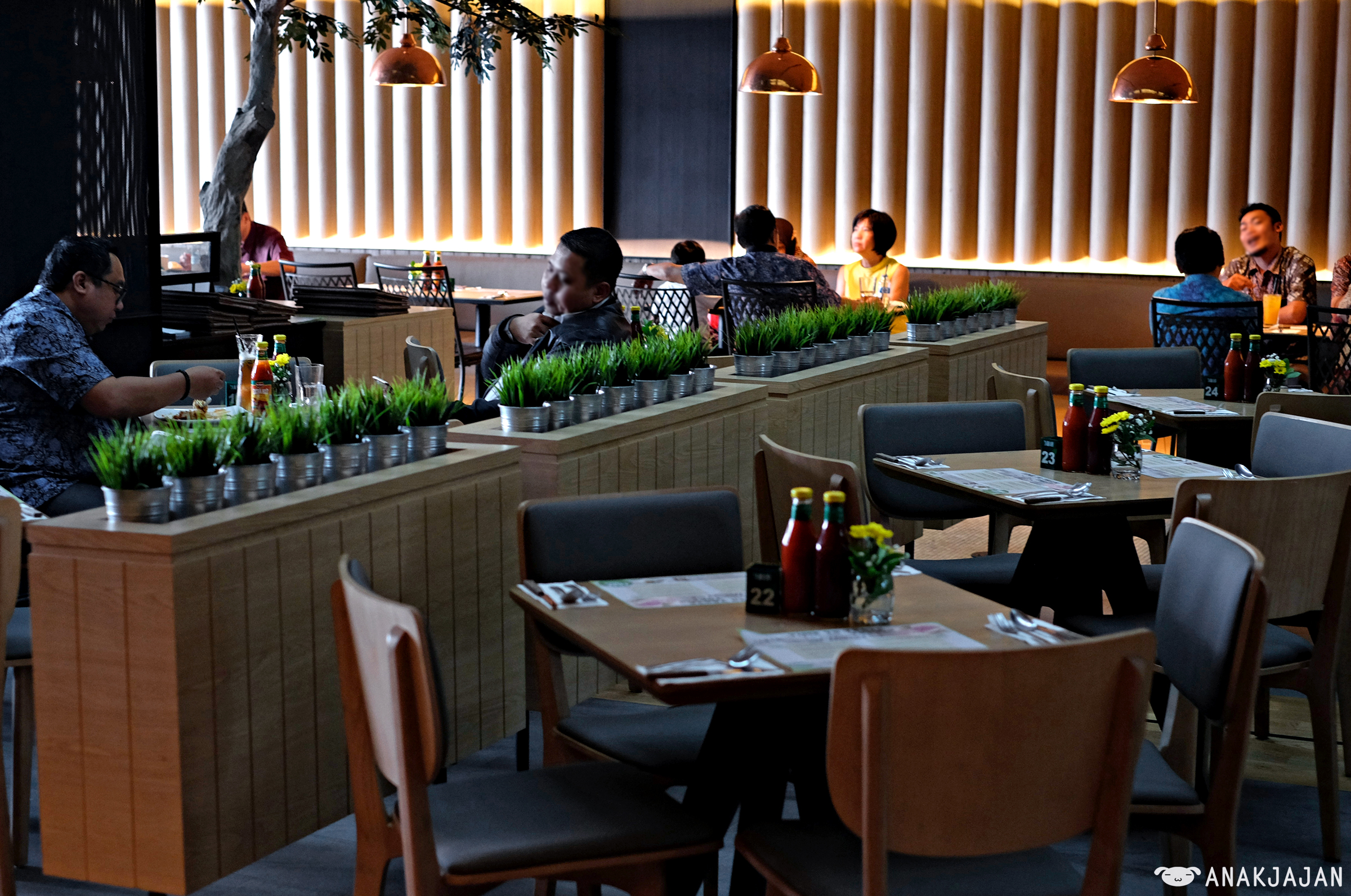 TAMANI CAFE – Indonesia | ANAKJAJAN.COM