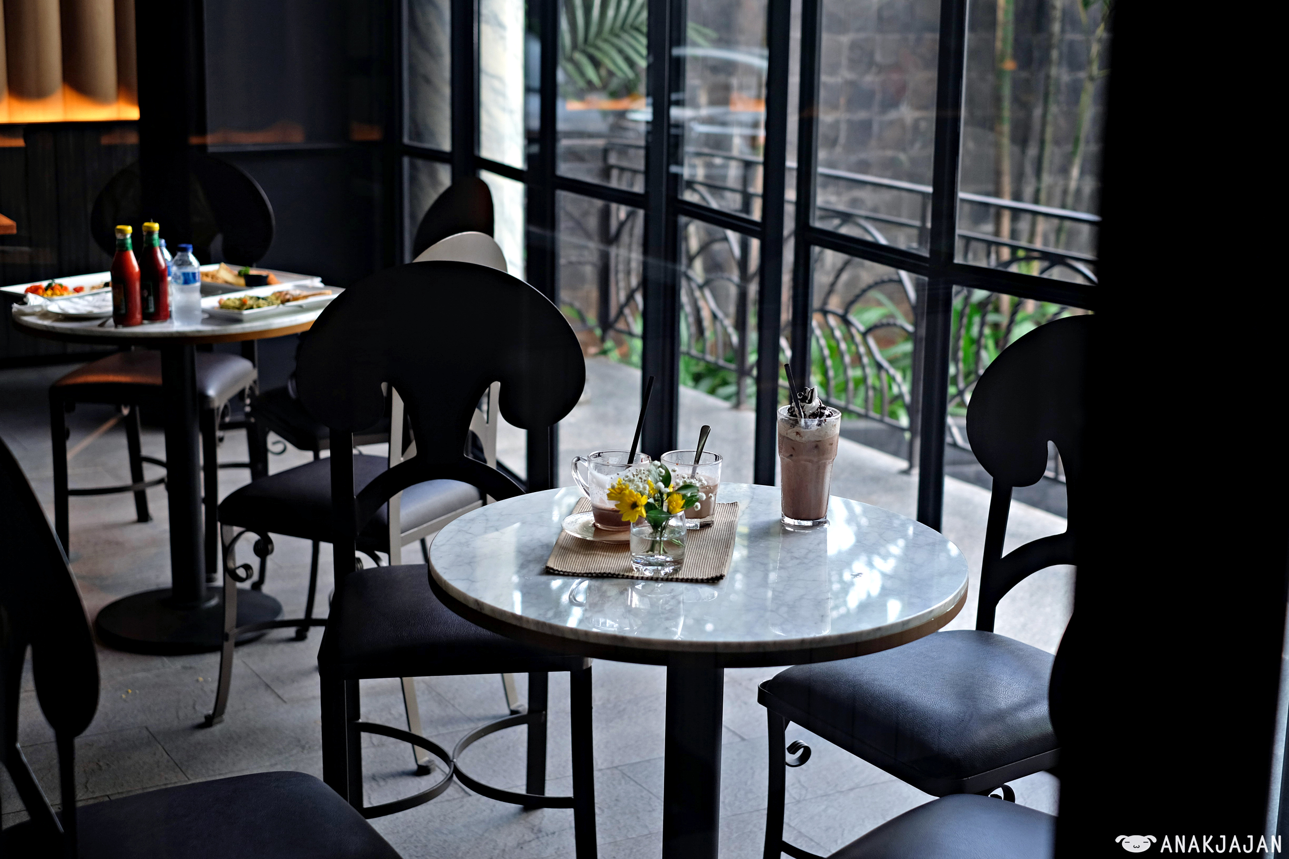 TAMANI CAFE – Indonesia | ANAKJAJAN.COM
