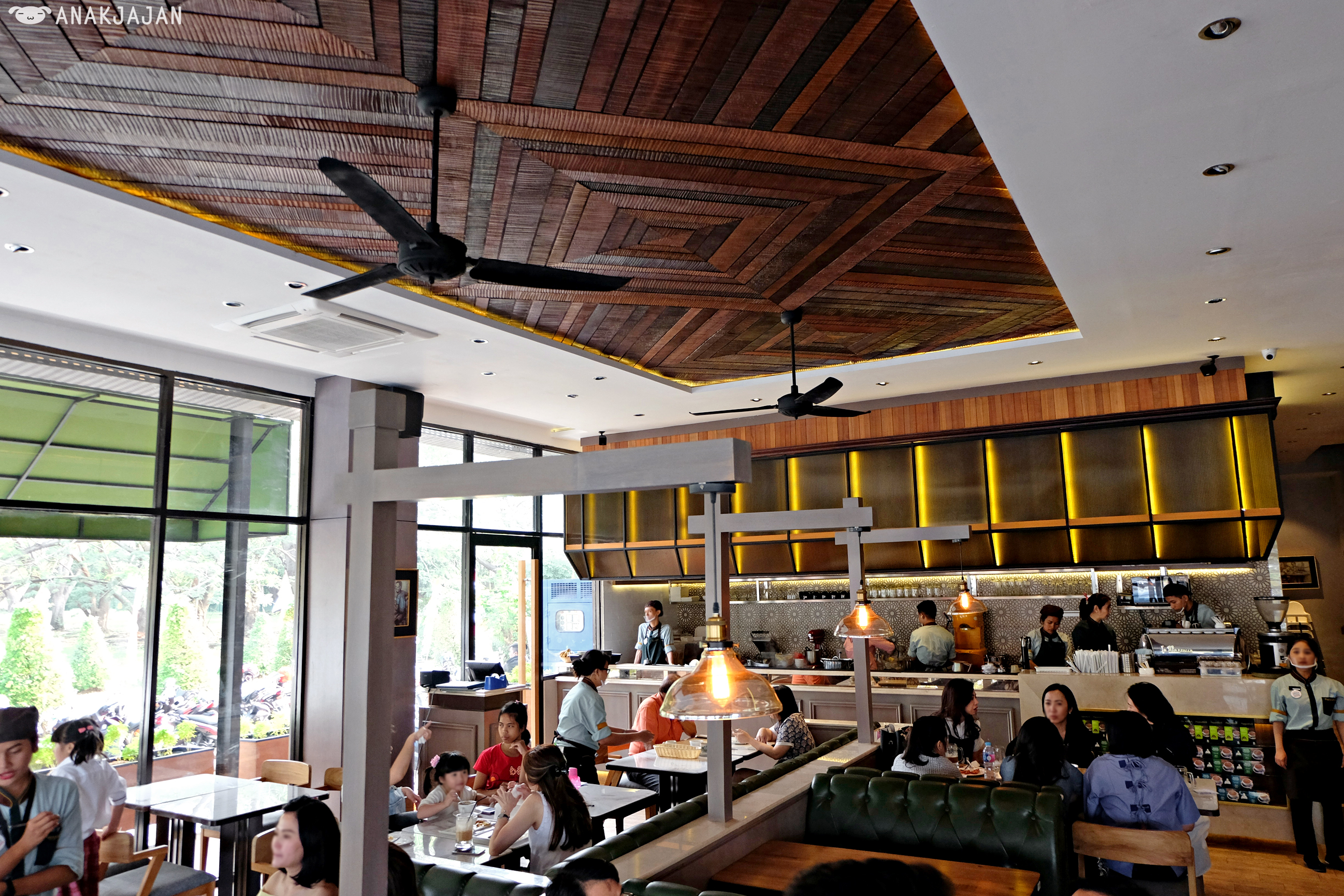 PAPPARICH – PIK, Jakarta, Indonesia | ANAKJAJAN.COM