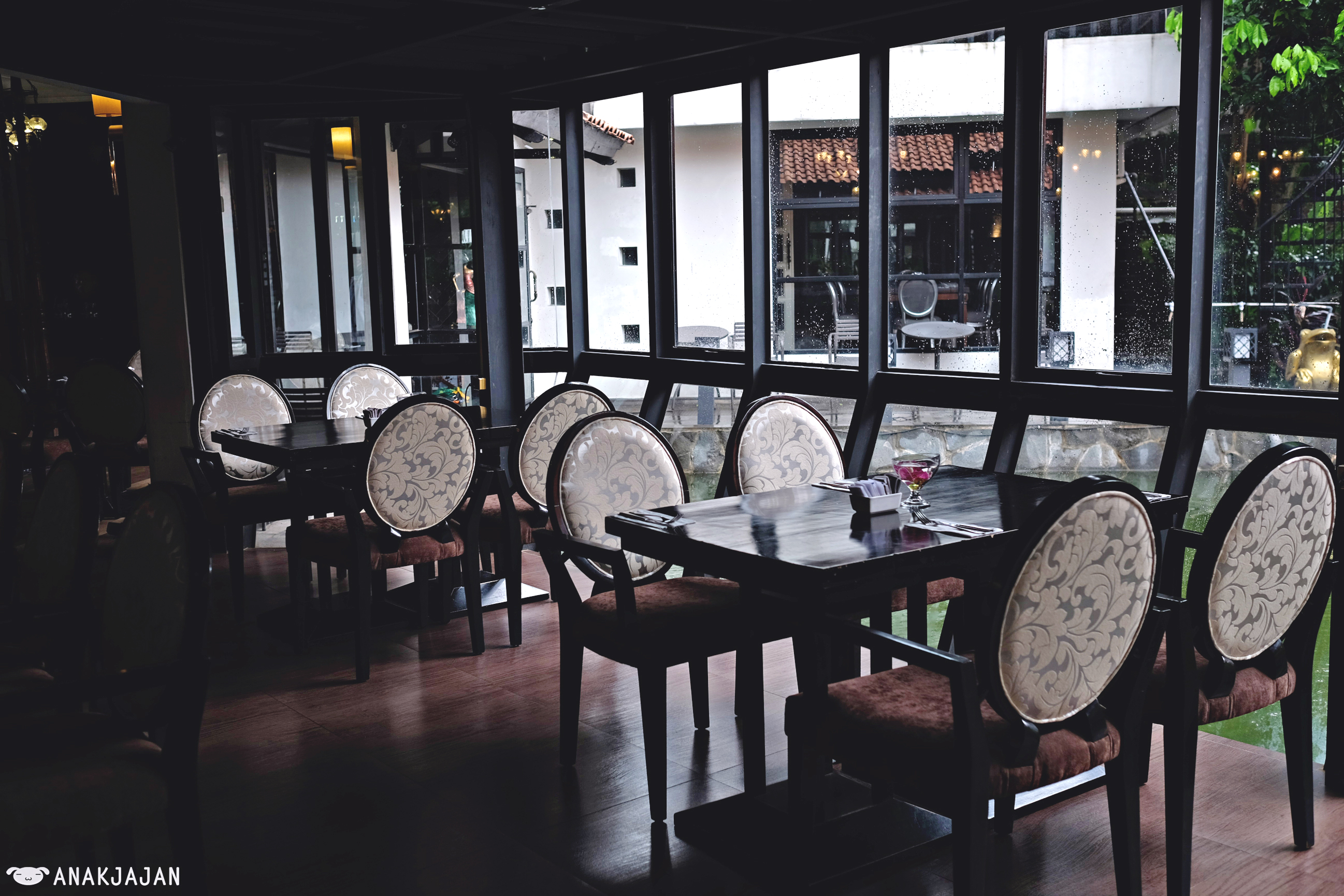 CAFE THIRTY THREE by Mirasari – Kemang, Jakarta | ANAKJAJAN.COM