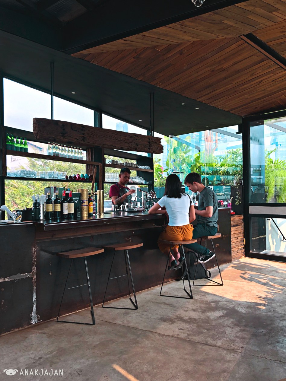 EGG HOTEL – KUNINGAN, Jakarta | ANAKJAJAN.COM